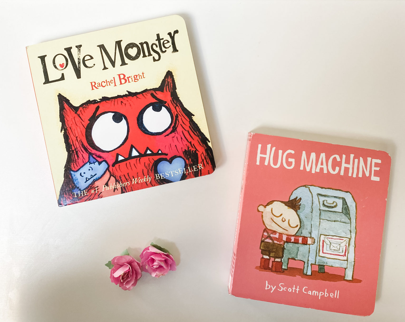 WHAT ARE YOU READING? Valentine’s Day Edition | SCHOOL OF SMART COOKIES